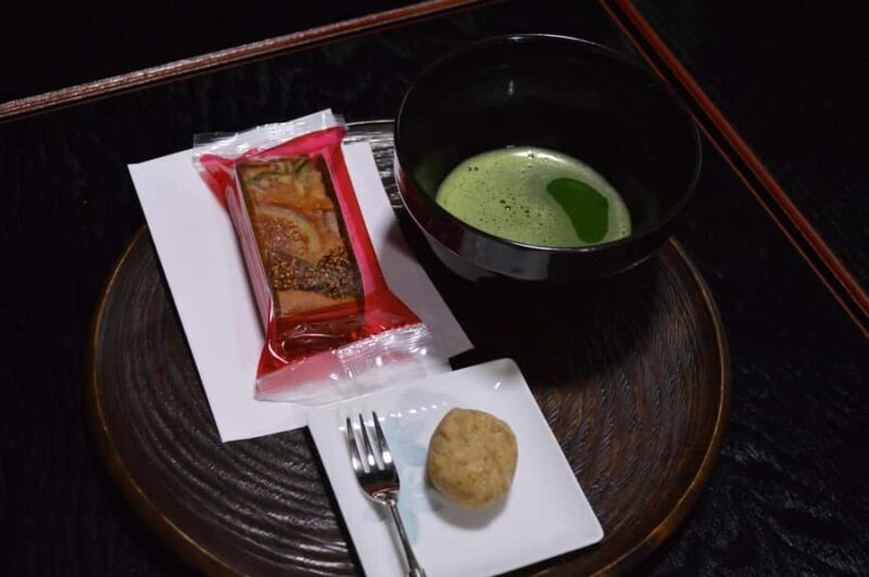 Tokyo: Zen Meditation & Japanese Calligraphy Workshop (3.5h) - Who Should Consider This Tour?