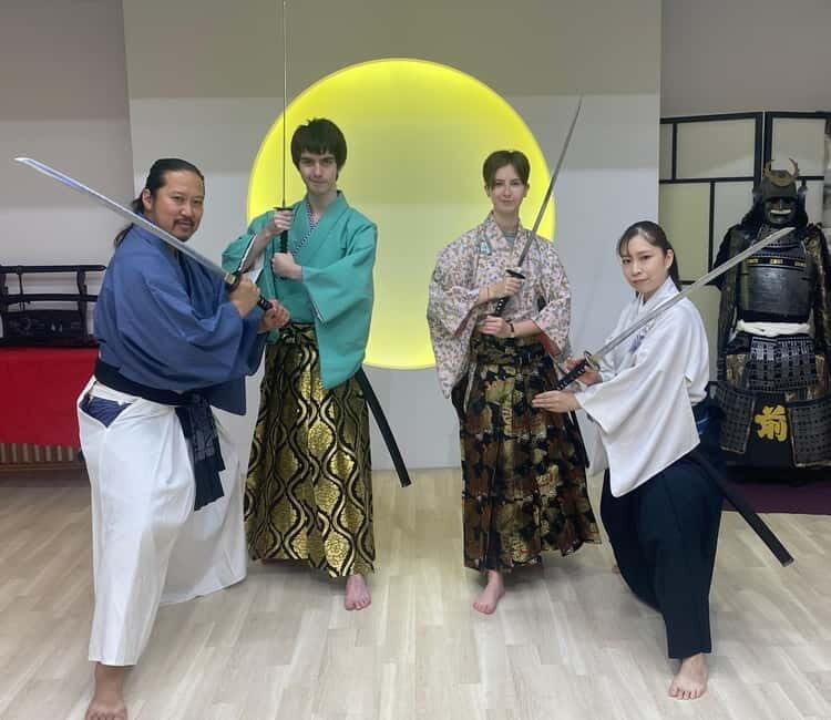 Tokyo:Become a samurai! Wear a costume and use a sword! - Key Points