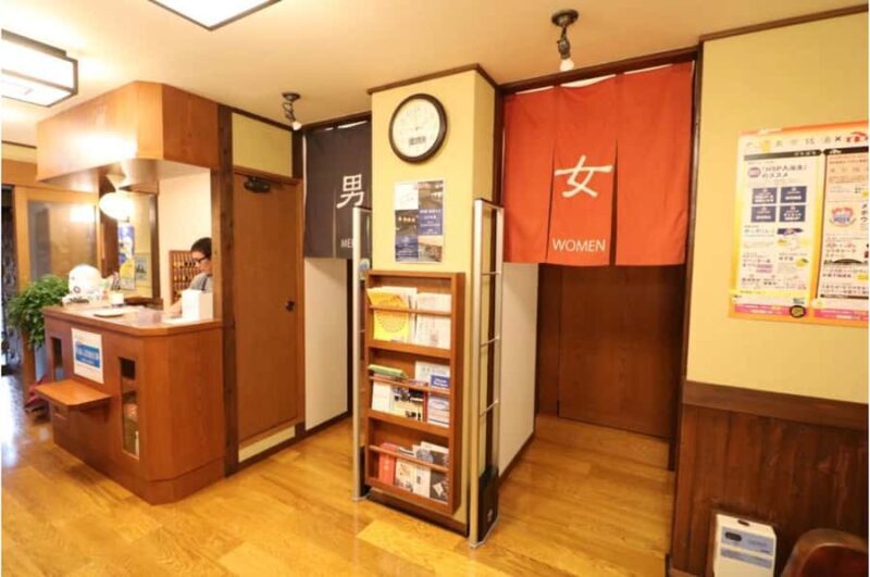 Tokyo:Onsen(Hot spring)Tattoo-friendly experience with Local - Key Points