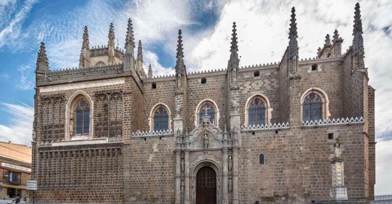 Toledo: Guided Monument Walking Tour with Wristband Pass - The Experience and Practical Tips