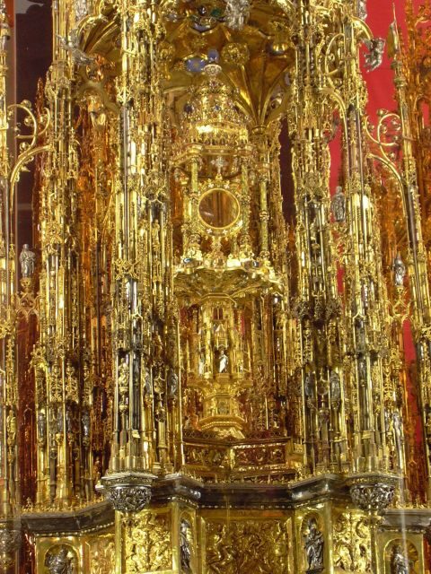 Toledo: Private Monuments Walking Tour with Monument Entry - Why Choose This Tour?