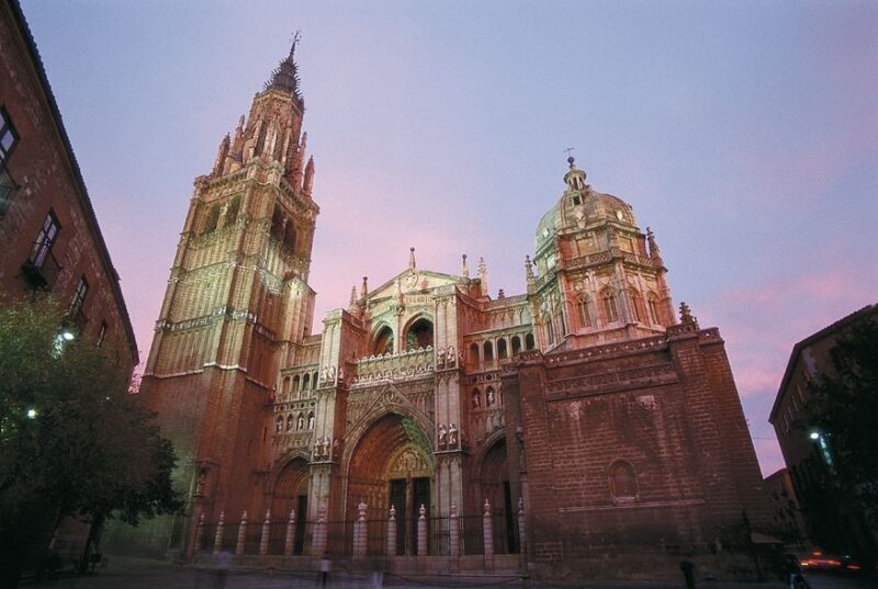 Toledo: Private Monuments Walking Tour with Monument Entry - The Hidden Benefits