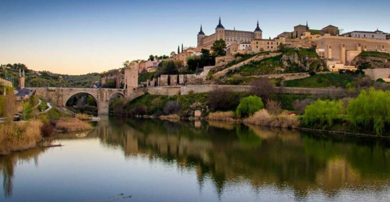 Toledo: Three Cultures Walking Tour in Spanish - The Value and Practicalities
