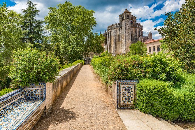 Tomar and Castle of Almourol Private Full-Day Tour from Lisbon - FAQ
