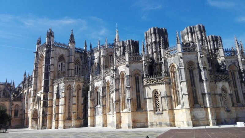 Tomar, Batalha and Alcobaca Private Tour - Experience a Full-Day Private Tour of Tomar, Batalha, and Alcobaça in Portugal