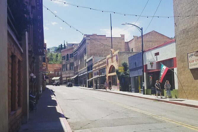 Tombstone and Bisbee Sightseeing Tour with Saguaro N.P. - Bisbee: The Creative Mining Town