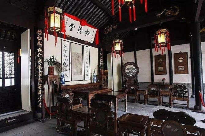 Tongli and Zhouzhuang Private Day Trip from Shanghai with Boat Ride - FAQs