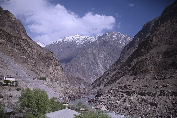 Top 11 Best Things to do in Hunza valley Pakistan - Exploring Pakistans Mountain Marvels