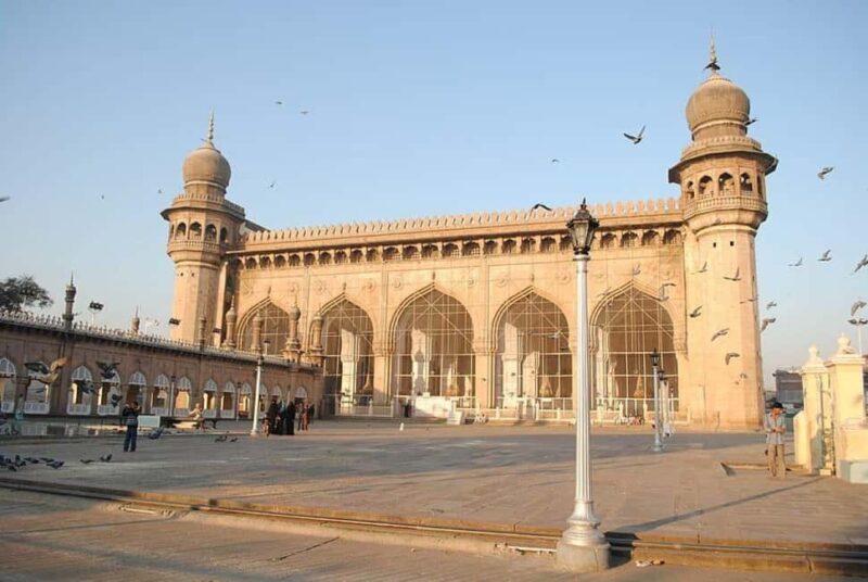 Top Attractions of Hyderabad: One-Day Private Tour - Exploring Hyderabad in a Day: What to Expect