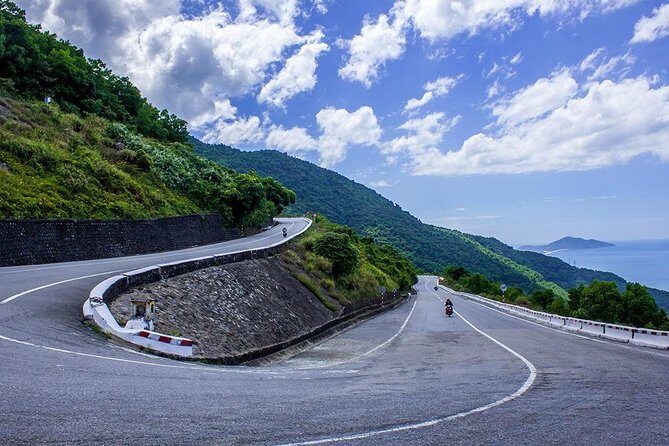 Top Gear Hai Van Pass between Hoi An or Da Nang to Hue - A Deep Dive into the Experience