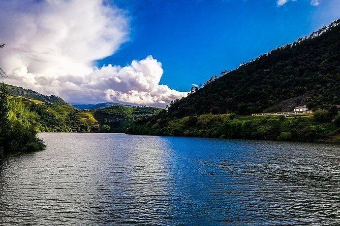 Top Highlights of Douro Valley From Porto Full Day Private Tour - What Makes This Tour Stand Out?