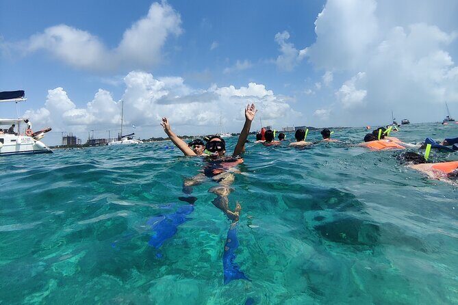 Top Isla Mujeres Catamaran Tour with Snorkel Open Bar and Buffet lunch - An In-Depth Look at the Tour Experience