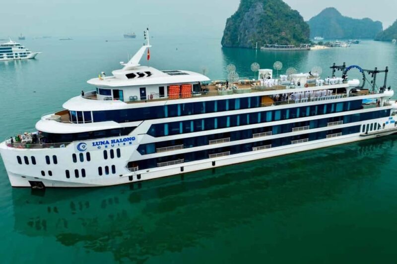 Top Luxury Ha Long Bay Day Cruise with Buffet Lunch & Pool - Key Points