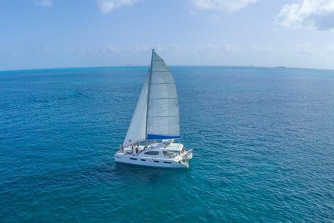 Top Sailing to Isla Mujeres with lunch and open bar from Cancun - Value and Practical Considerations
