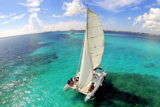 Top Sailing to Isla Mujeres with lunch and open bar from Cancun - FAQ