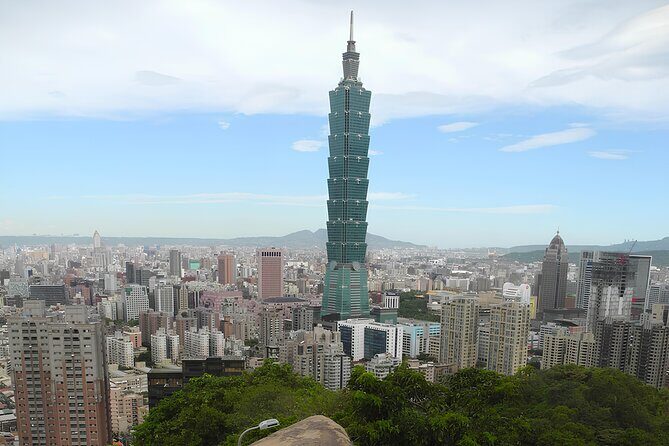 Top Taipei Highlights: Private Charter Tour with Local Guide - What Travelers Say and Why It Matters