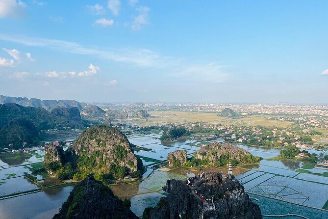 Top Tour Highlights Explore Ninh Binh by Limousine from Hanoi - A Deep Dive into the Ninh Binh Tour Experience