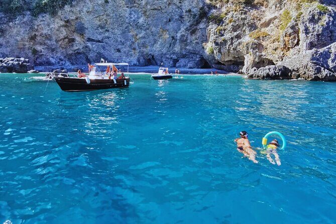 Tornado 44 - GJ - Private Tour on the Amalfi Coast or Capri - Key Points