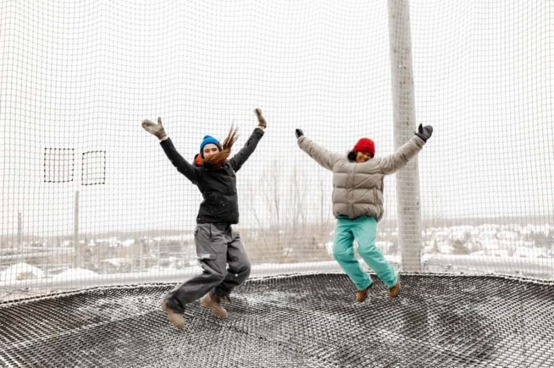 Toronto: Blue Mountain Ski & Snowboard Shuttle Day Trip - The Experience According to Reviews