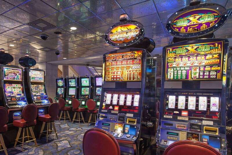 Toronto: Casino Rama VIP RV Tour with Private Driver - The Journey Begins — A Comfortable Ride