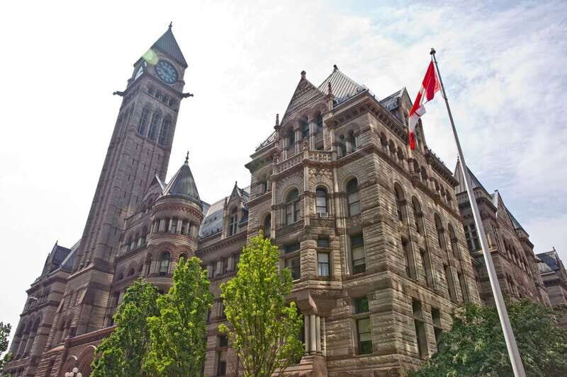 Toronto: City Highlights Walking Tour | 3-Hour - The Bottom Line