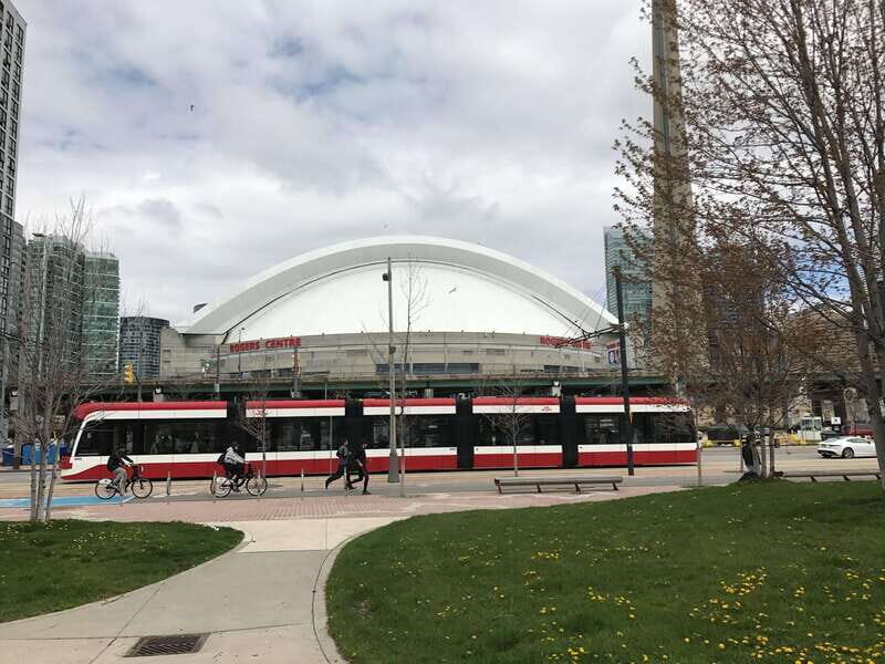 Toronto: City Walking Tour - An In-Depth Look at the Toronto City Walking Tour
