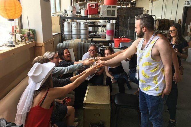 Toronto Craft Brewery Tour - A Closer Look at the Toronto Craft Brewery Tour