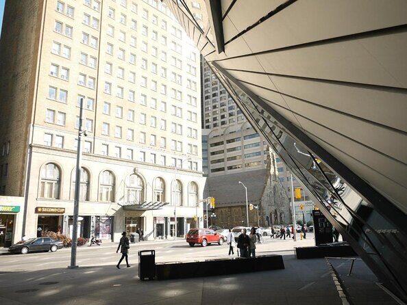 Toronto Discovery District 2hr Walking Tour - Key Points