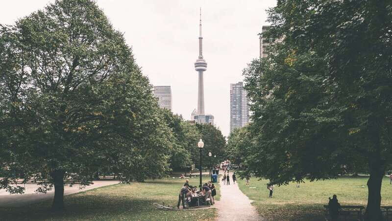 Toronto: Highlights & Hidden Gems Private Tour With a Local - Price & Value: Is it Worth It?