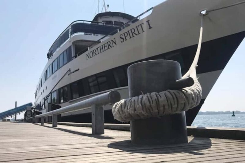 Toronto: Mother's Day Premier Cruise with Brunch or Dinner - FAQs