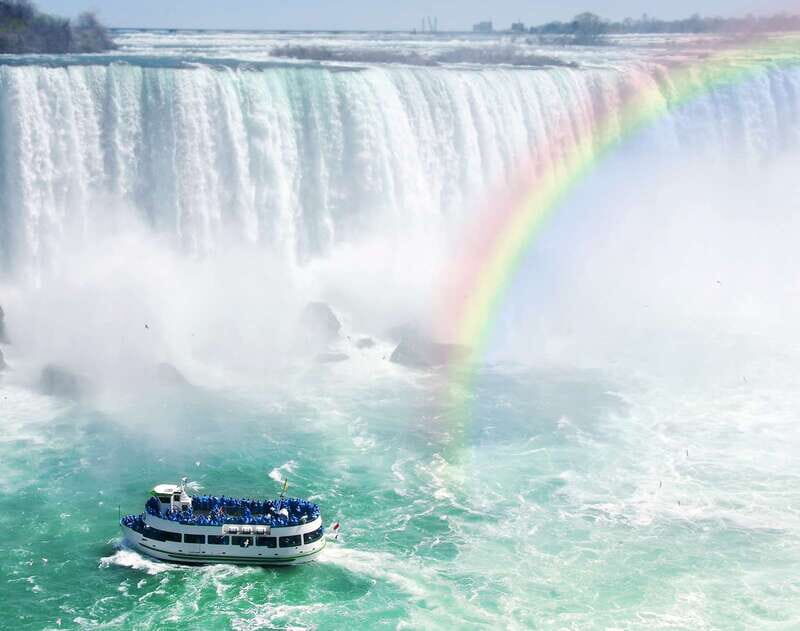 Toronto: Niagara Falls Bus Tour with Maple Tasting and NOTL - Practical Considerations