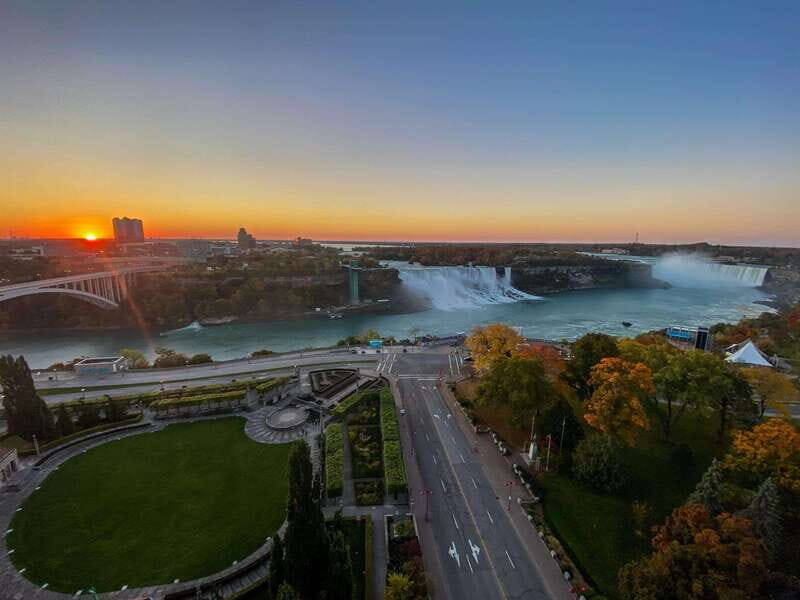 Toronto: Niagara Falls Day Tour with Niagara City Cruise - Who Will Love This Tour?