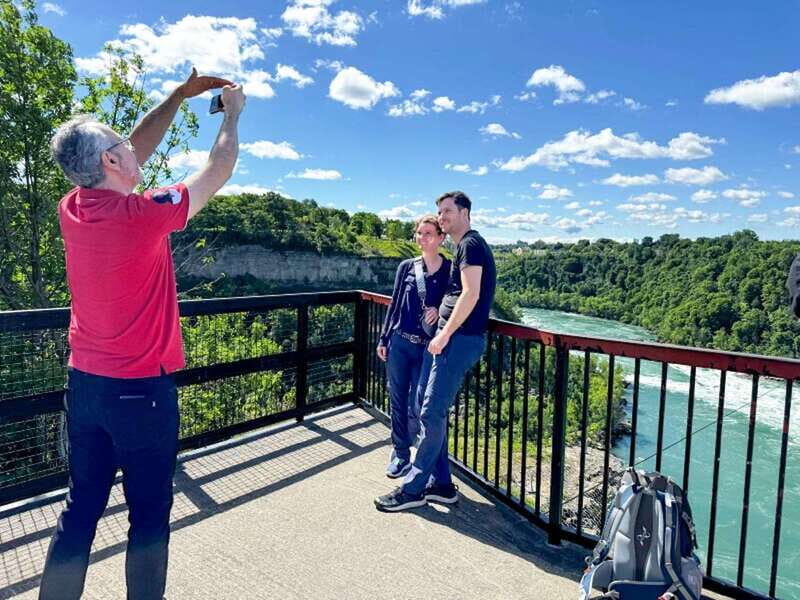 Toronto: Niagara Falls Day Tour with Optional Boat Cruise - Arriving at Niagara Falls: ample free time and optional attractions