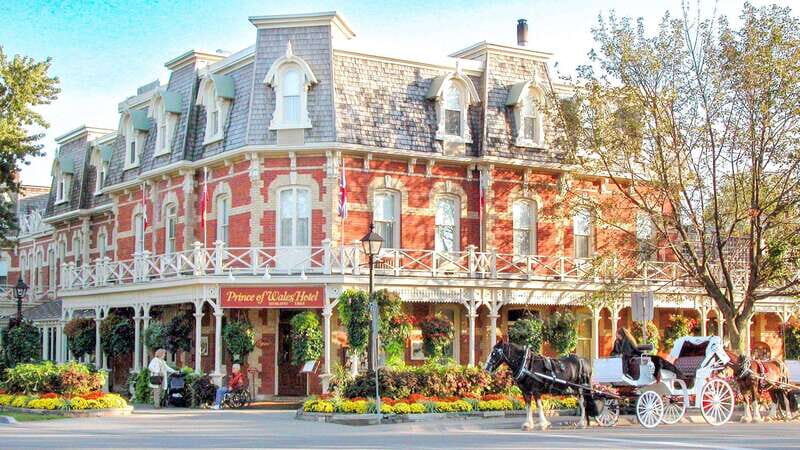 Toronto: Niagara Falls Day Tour with Optional Boat Cruise - The return journey: relaxing and informative