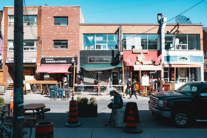 Toronto: Private Small Group City Tour with Local Guide - Practical Considerations & Tips