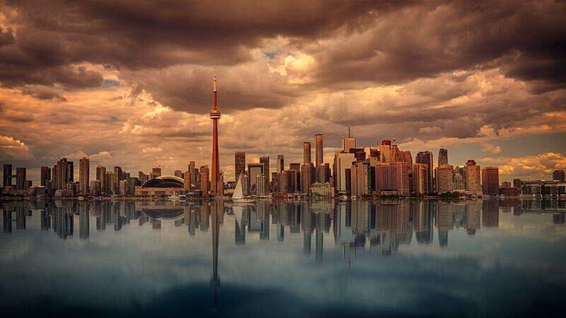 Toronto Private Walking Tour - Exploring Toronto in Just Two Hours