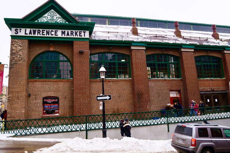 Toronto: St Lawrence Market Food Tour with 6 Tastings - Who Will Love This Tour?