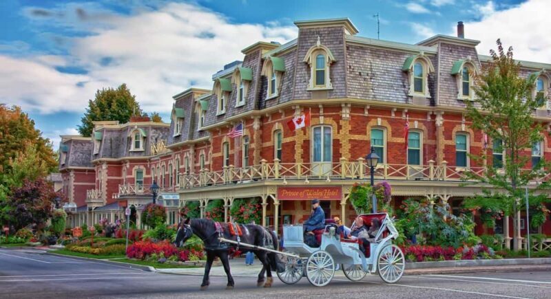 Toronto to Niagara Falls: 4 or more guests Private VIP Tour - An Introduction to the Tour Experience