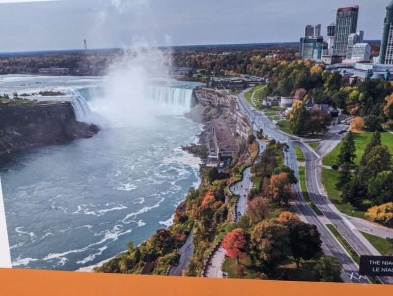Toronto to Niagara Falls: Evening Tour with Cruise & lights - Authentic Traveller Insights