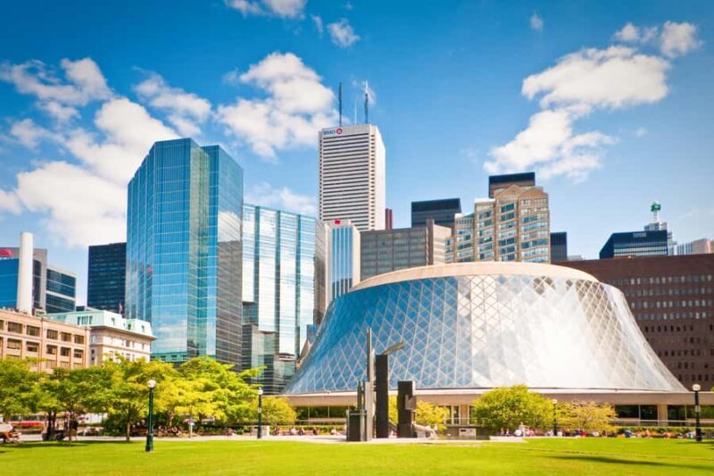 Toronto: TV & Movie Tour with University of Toronto Visit - Who Will Enjoy This Tour Most?