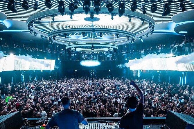 Toronto VIP Luxury Living Tours - A Closer Look at the Itinerary