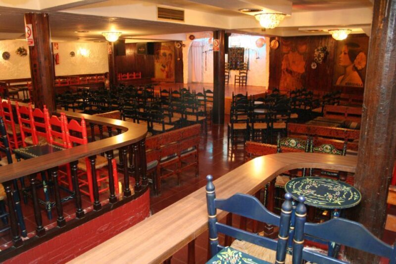 Torremolinos: Flamenco Show with Drinks - Key Points