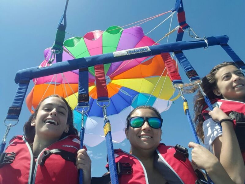 Torrevieja: parasailing experience - An Engaging Introduction to Torrevieja’s Parasailing