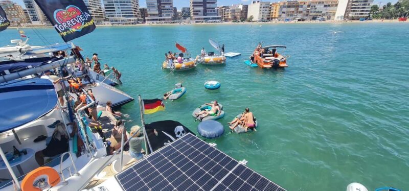 Torrevieja: Pirate party on the Apaleo catamaran - Key Points