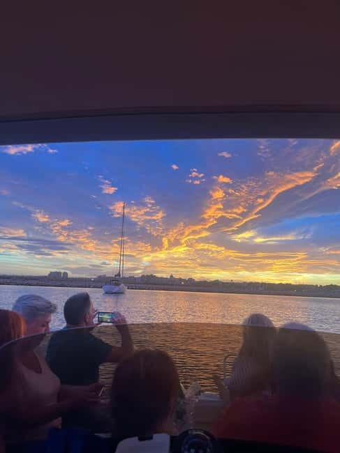 Torrevieja: Private Sunset Boat Tour with Cava - Key Points