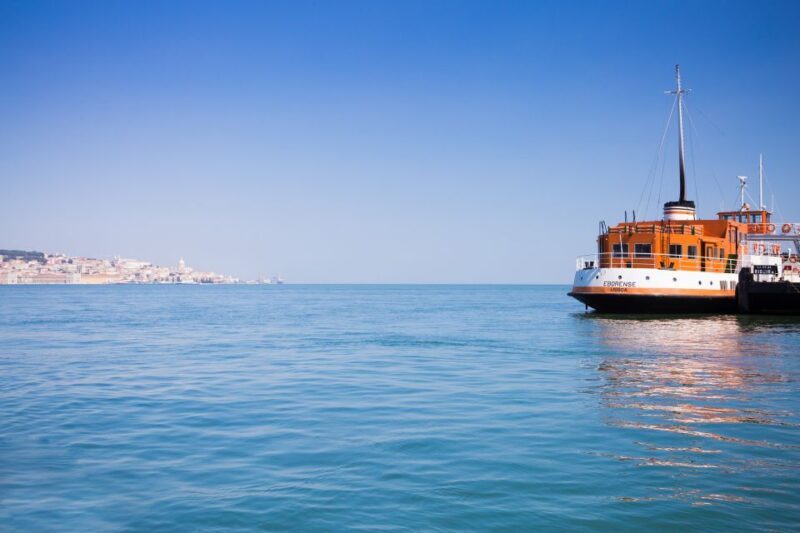 Total Lisbon Experience Walking Tour with Seafood Lunch - Discovering Lisbon’s Neighborhoods