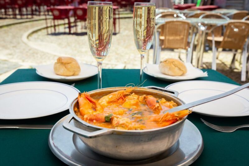 Total Lisbon Experience Walking Tour with Seafood Lunch - FAQs