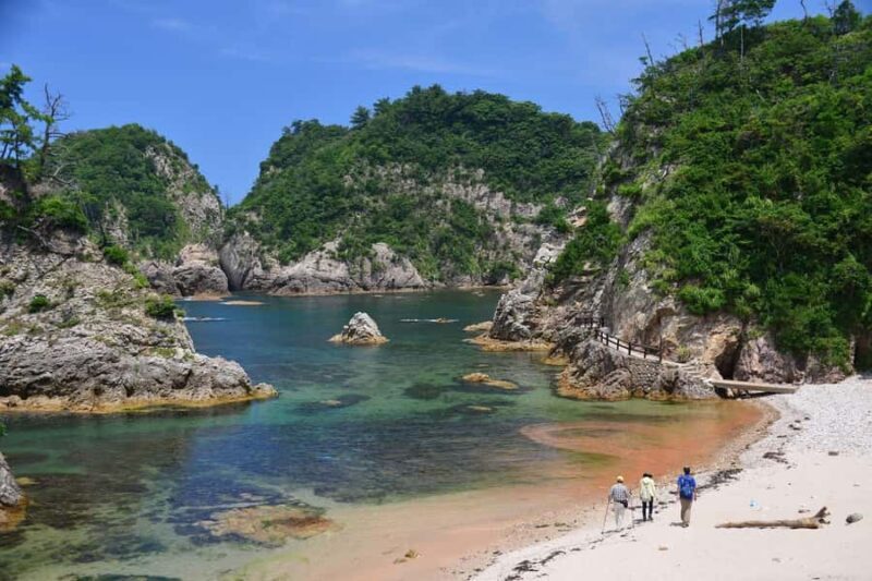 Tottori: Private Tour to Sand Dunes, Museum & Hakuto Coast - Final Thoughts: Who Will Love This Tour?