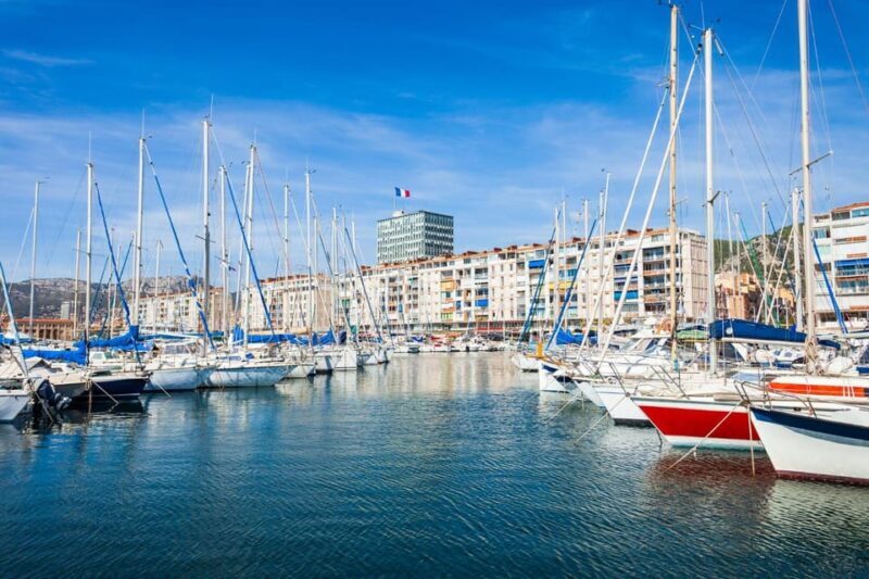 Toulon: Express Walk with a Local in 60 minutes - Key Points