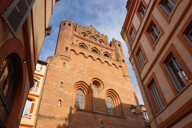 Toulouse Old Town Treasure Exploration Game and Tour - Key Points